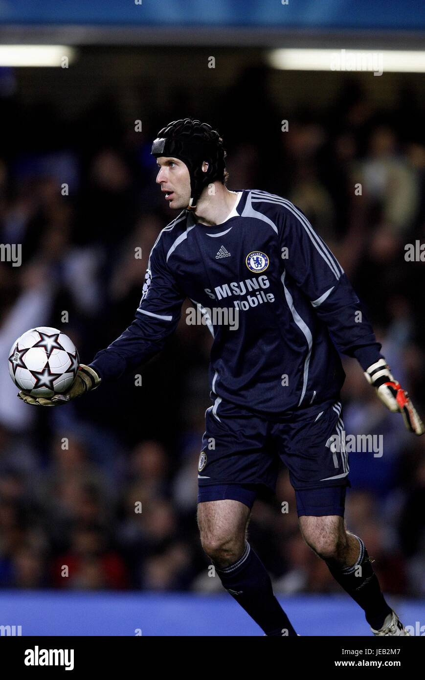Stamford bridge petr cech hi-res stock photography and images - Alamy