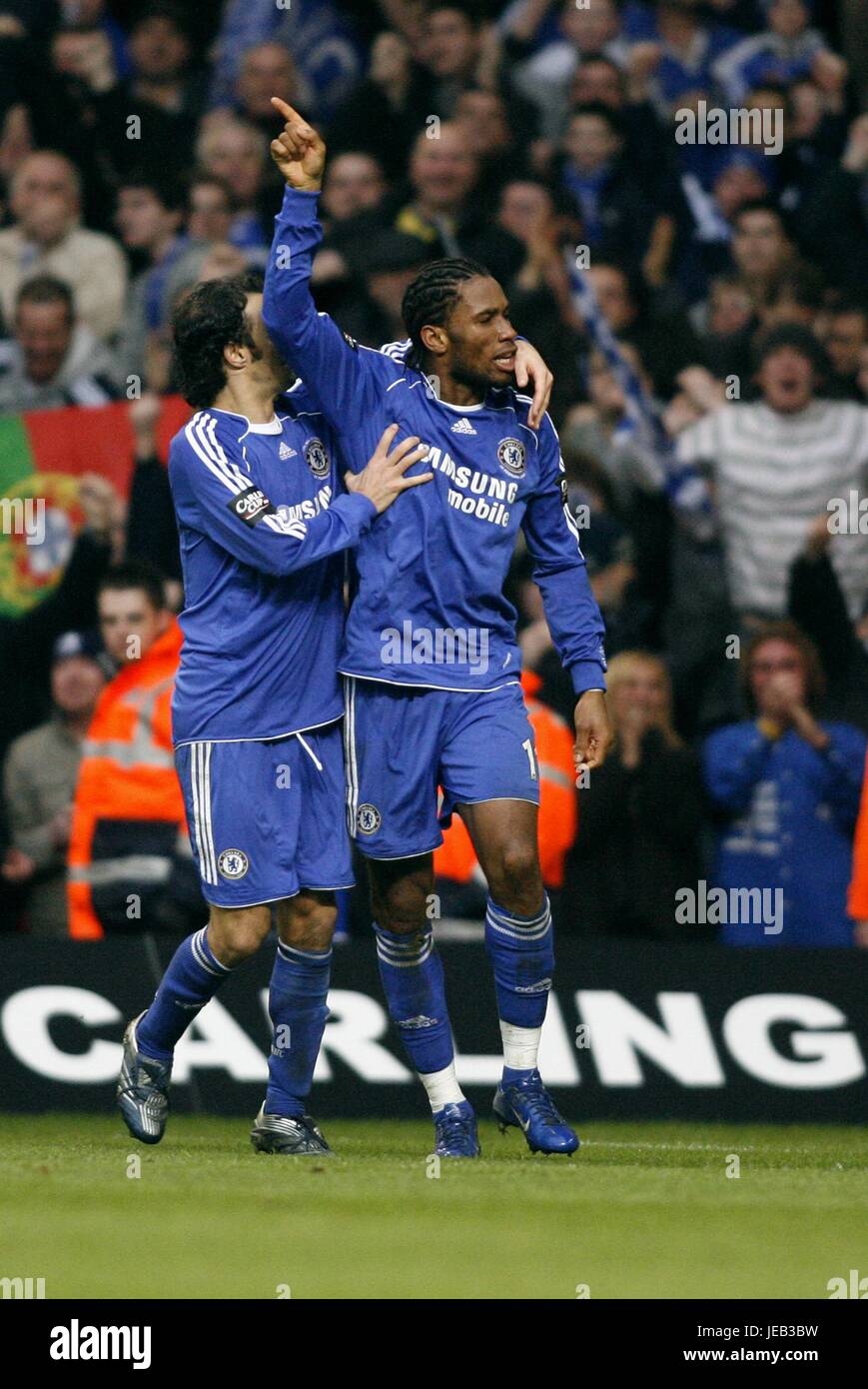 Didier drogba arsenal hi-res stock photography and images - Alamy