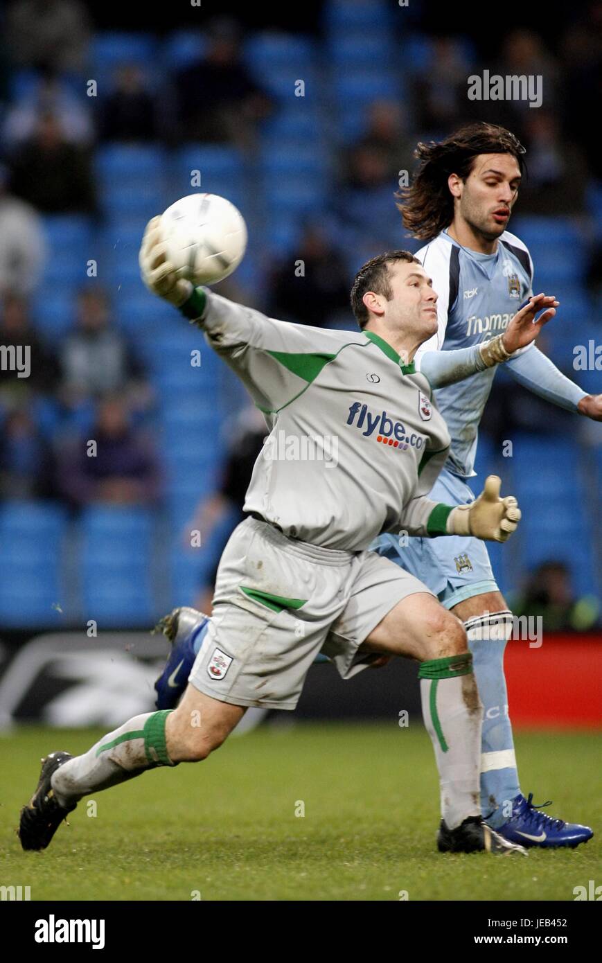 KELVIN DAVIS SOUTHAMPTON FC CITY OF MANCHESTER STADIUM MANCHESTER ...