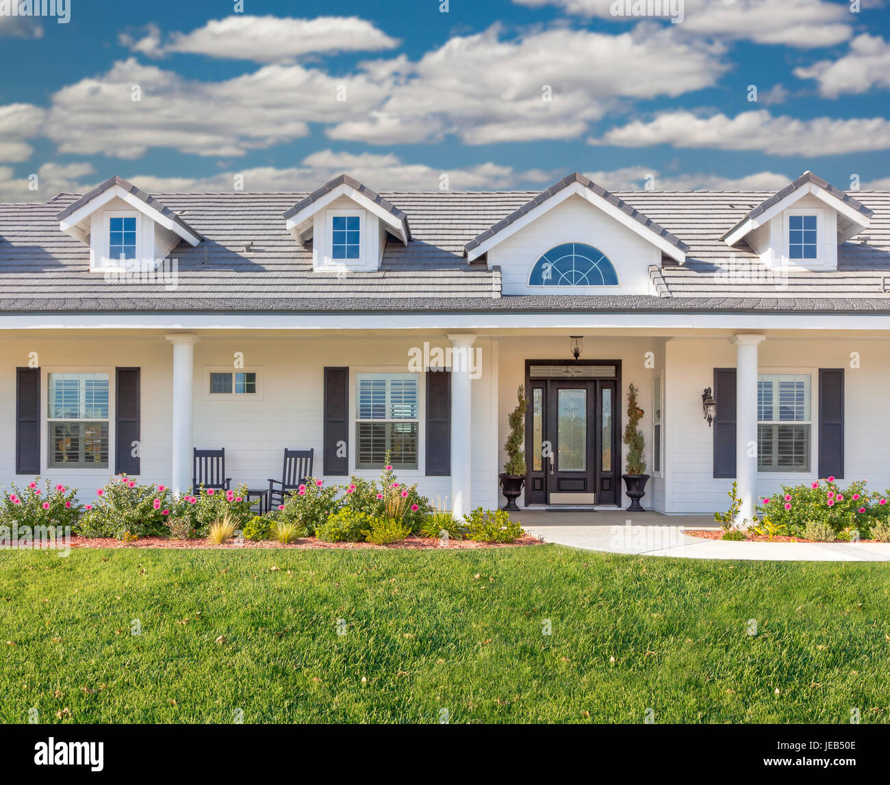 Custom built mansion hi-res stock photography and images - Alamy