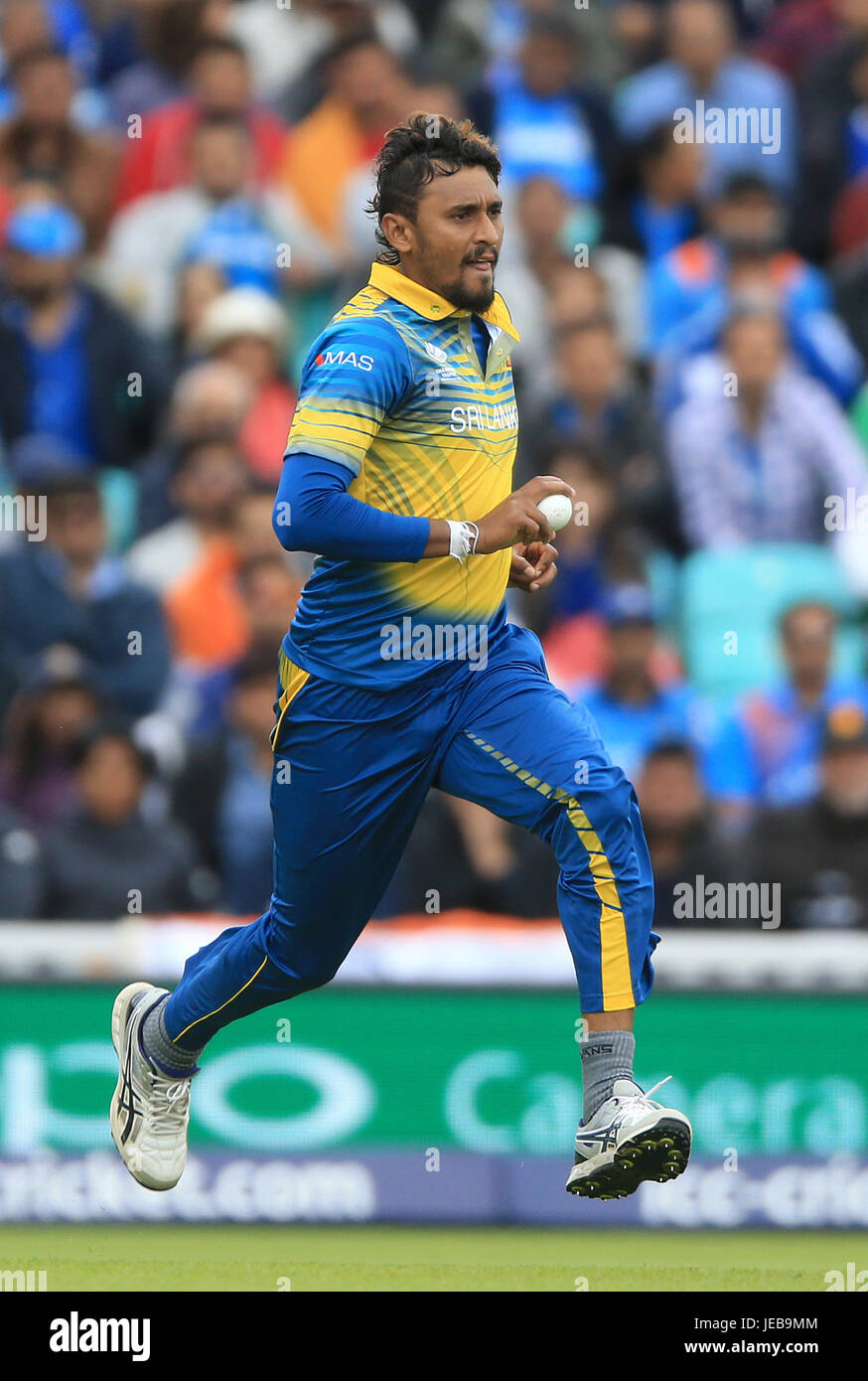 Sri Lanka's Suranga Lakmal Stock Photo - Alamy