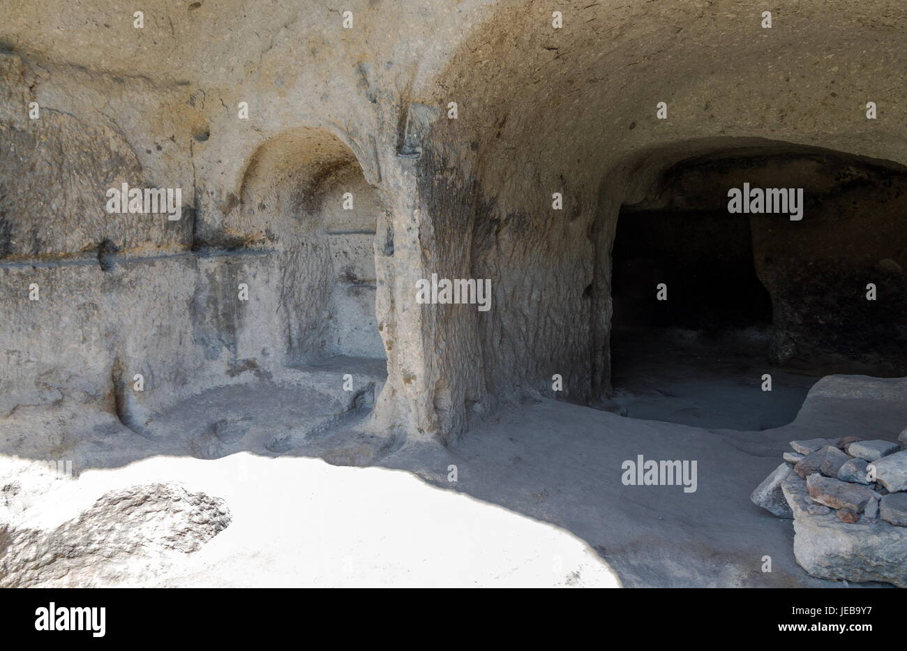 Vardzia cave city complex in Georgia Stock Photo - Alamy
