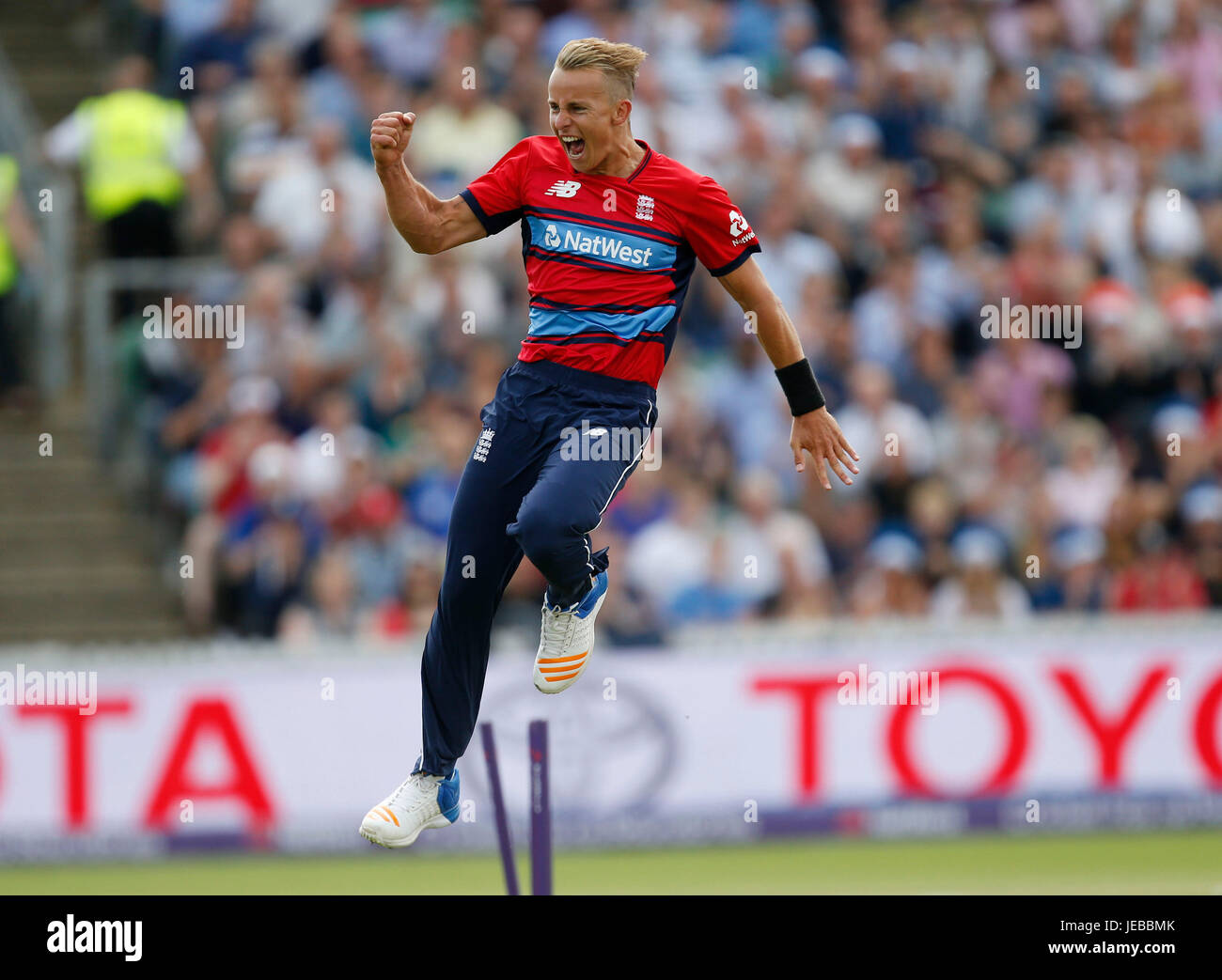 England's Tom Curran celebrates taking the wicket of South Africa's ...
