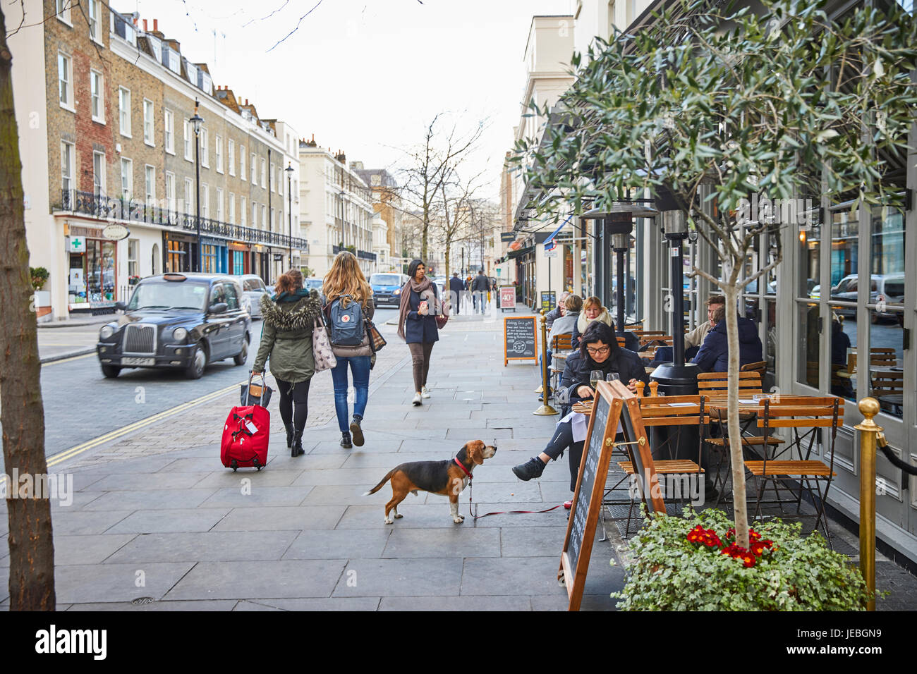 Elizabeth street london hi-res stock photography and images - Alamy