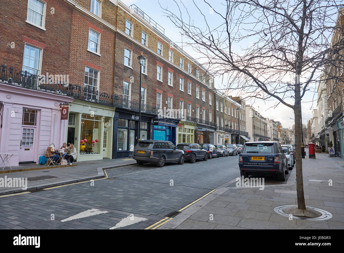 Elizabeth St, London, UK Stock Photo - Alamy