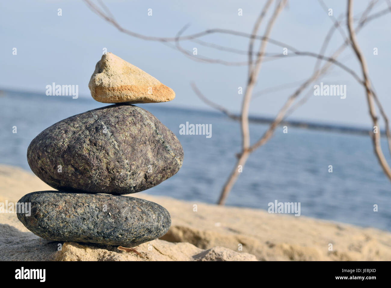Balance rocks hi-res stock photography and images - Alamy