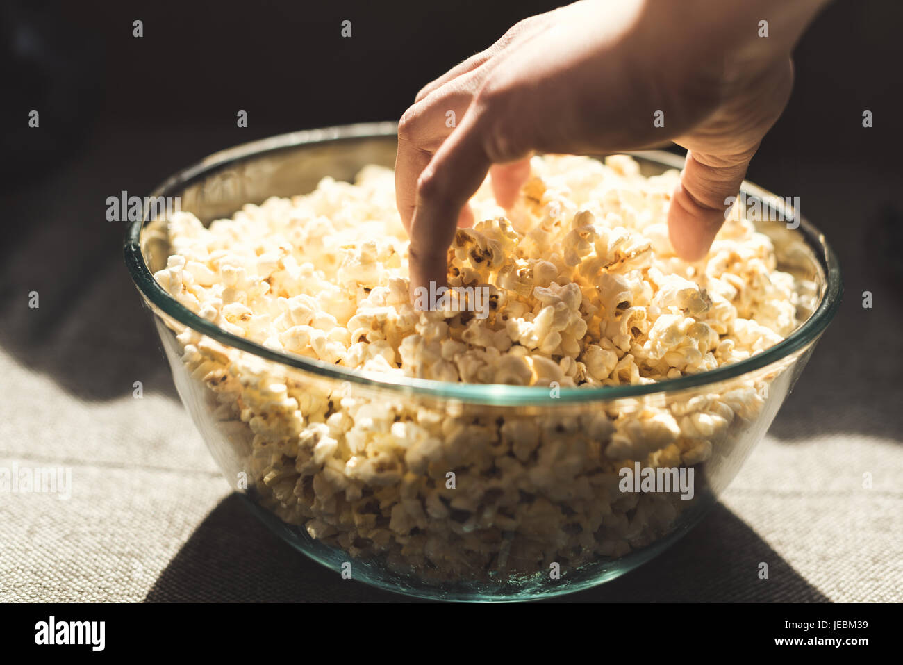 Popcorn human hi-res stock photography and images - Alamy