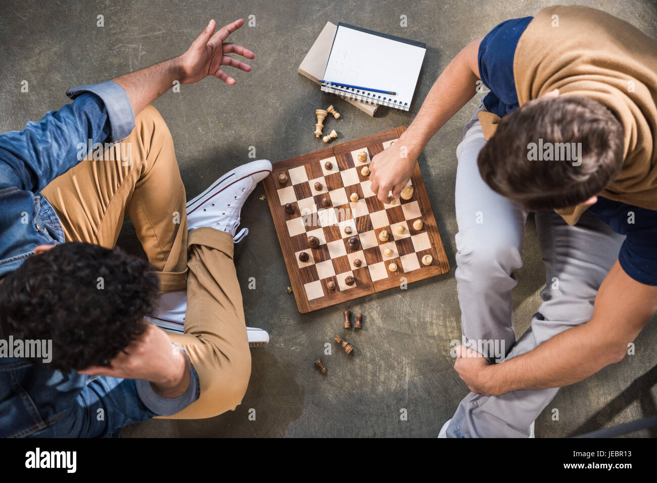 Young chess players hi-res stock photography and images - Alamy