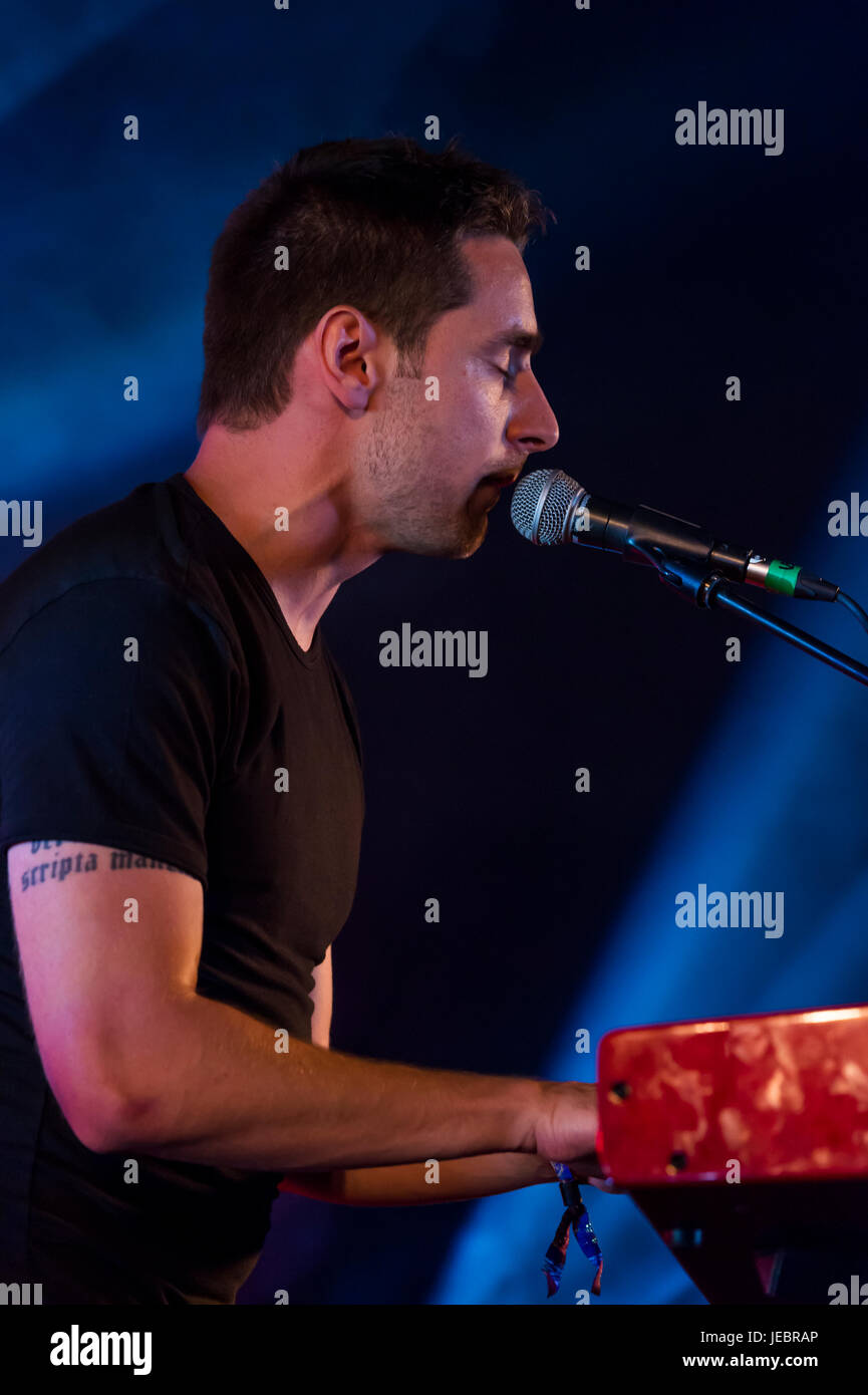 Robert cruickshank hi-res stock photography and images - Alamy