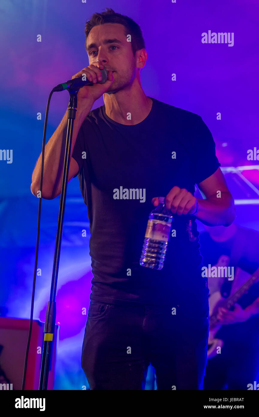 Robert fields hi-res stock photography and images - Alamy