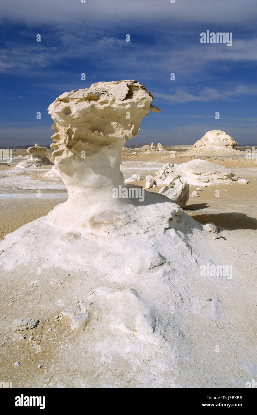 Formation white desert hi-res stock photography and images - Alamy