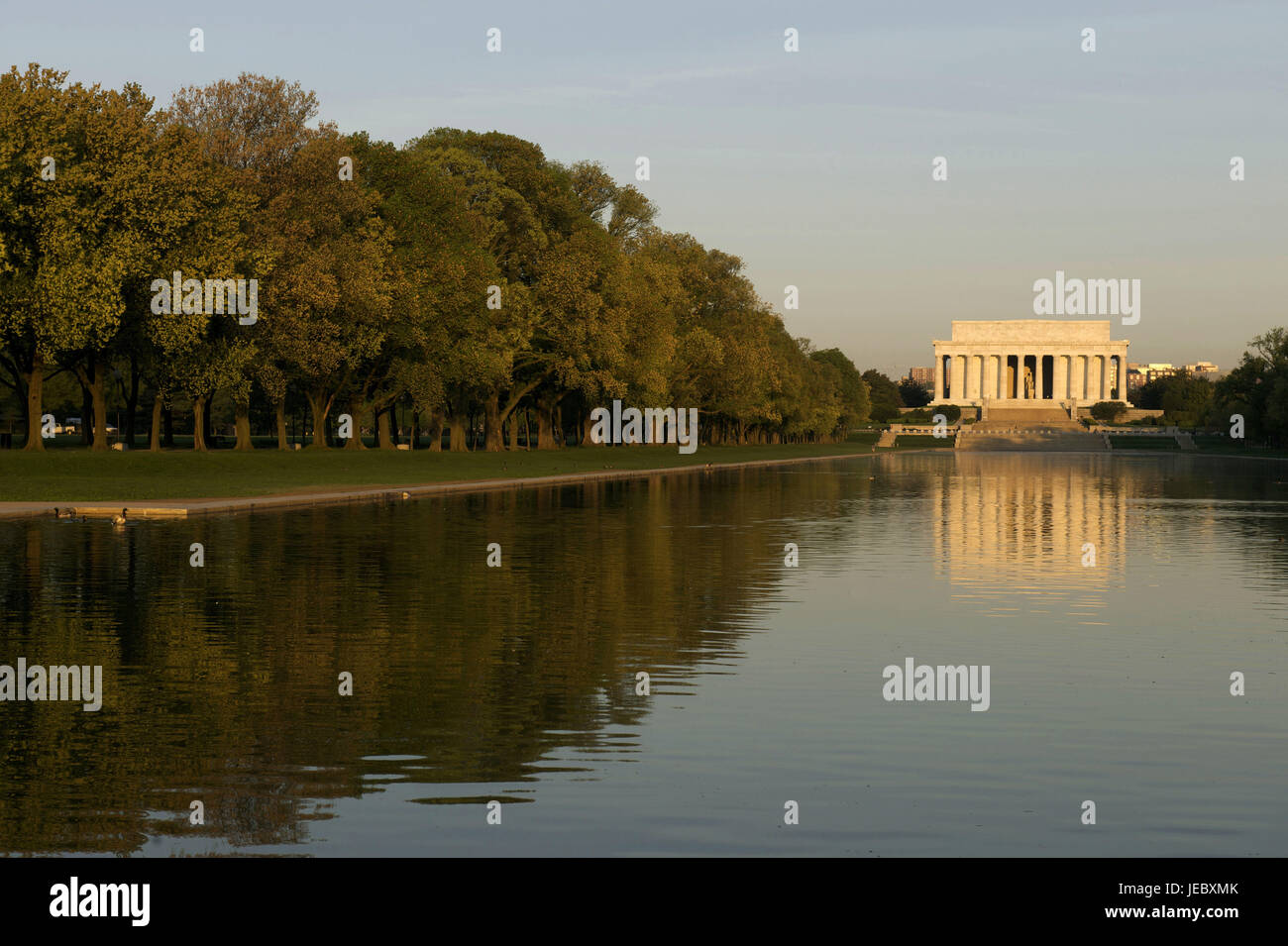 Memorial structures hi-res stock photography and images - Alamy