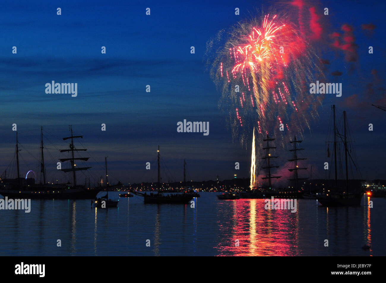 Germany, Schleswig - Holstein, Kiel, town harbour, cascade Stock Photo ...