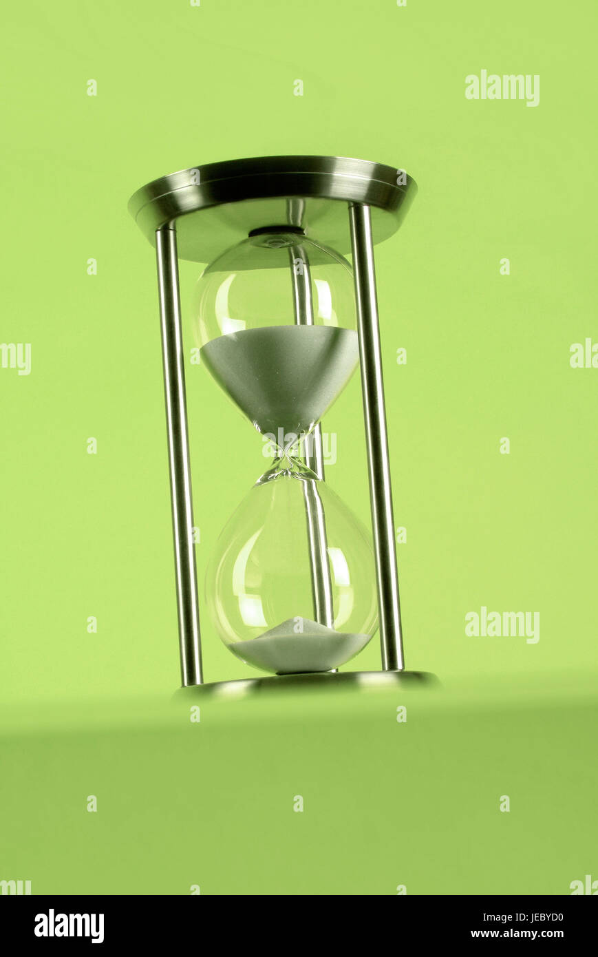 Hourglasses still hi-res stock photography and images - Alamy
