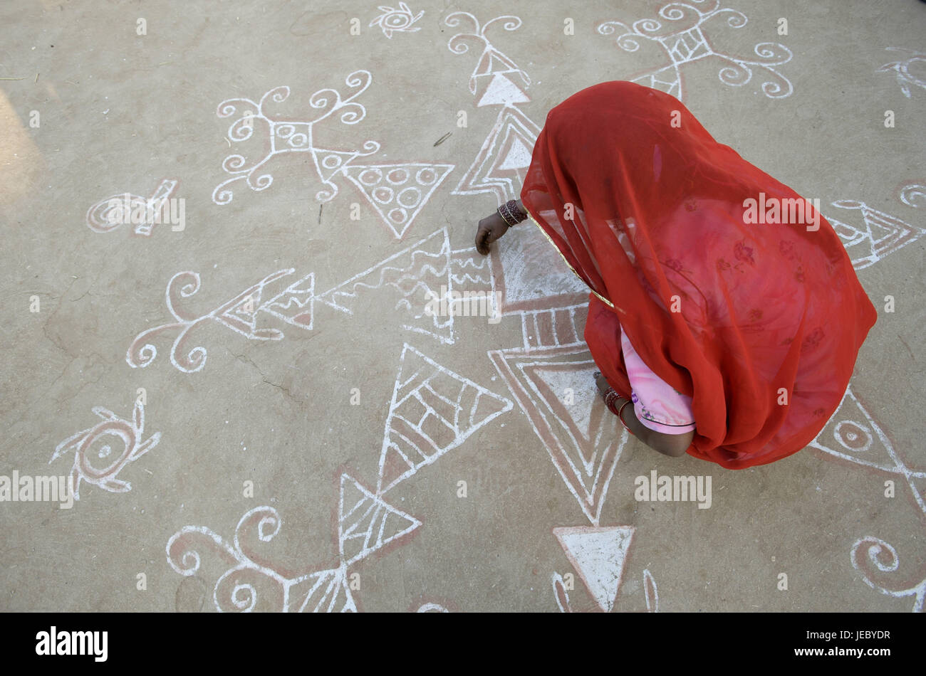 Chalk drawing india hi-res stock photography and images - Alamy