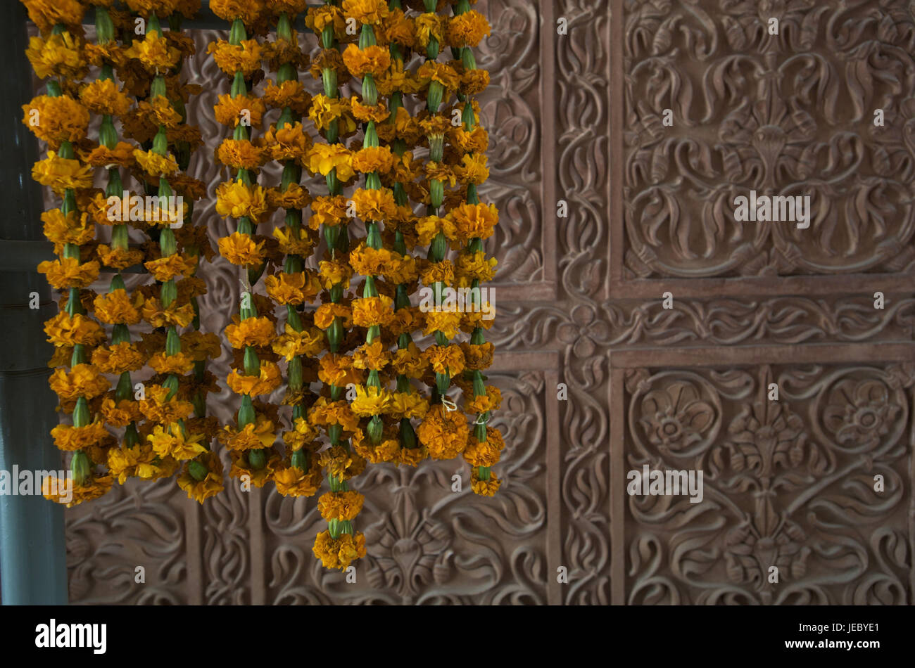 India, Rajasthan, flower garland, medium close-up Stock Photo - Alamy