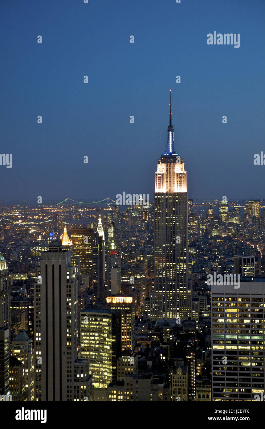 Manhattan night view hi-res stock photography and images - Alamy