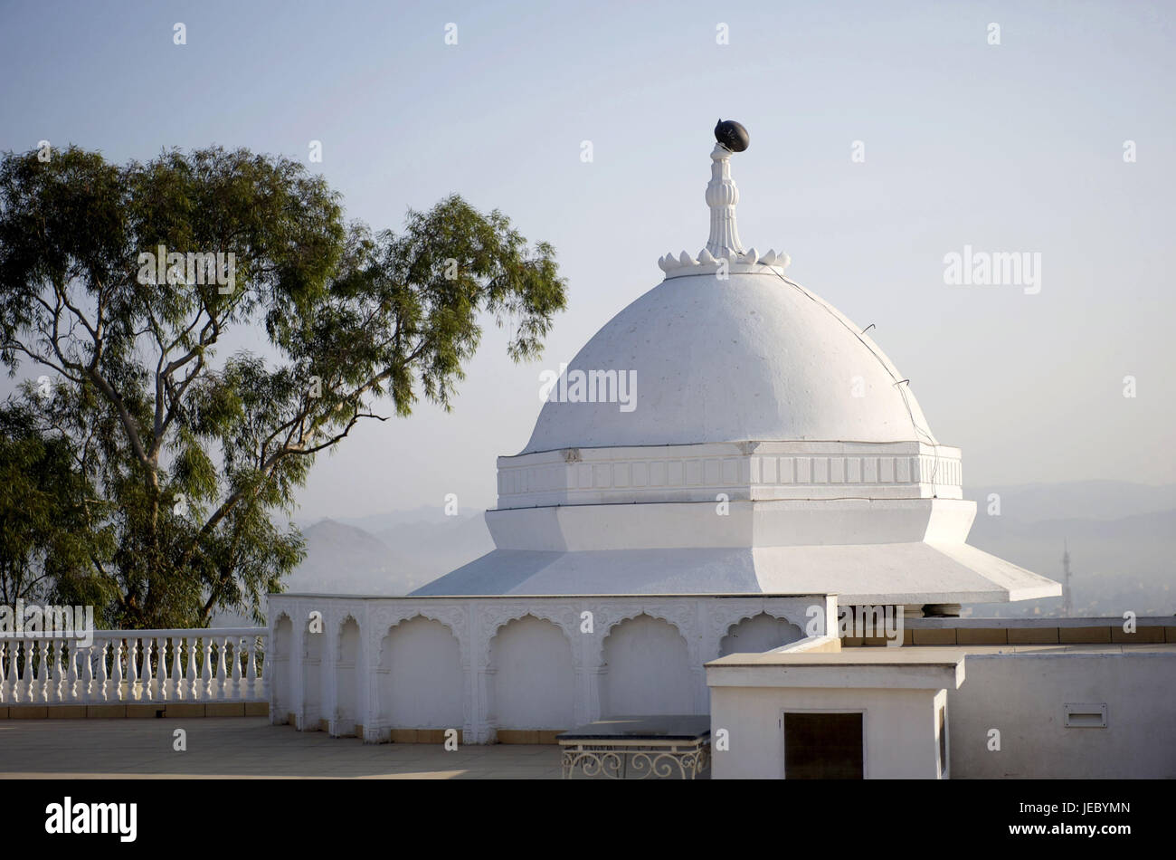 India, Rajasthan, Udaipur, domed building Stock Photo - Alamy