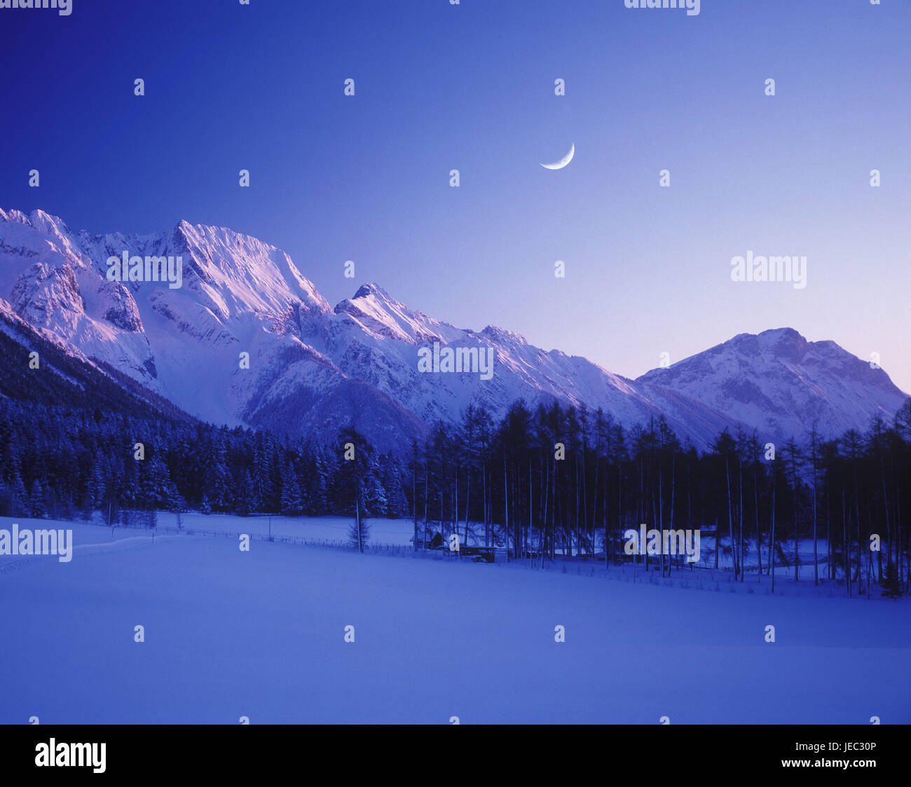 Austria, Tyrol, Mieminger plateau, winter morning in Obsteig, against ...