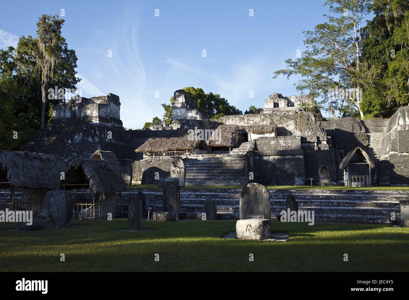 Maya plaza hi-res stock photography and images - Alamy