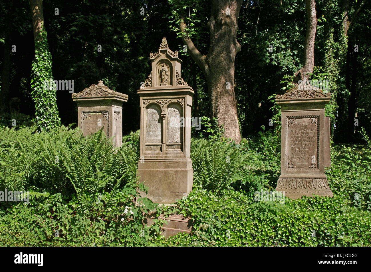 Cemetery rhineland palatinate, germany hi-res stock photography and ...