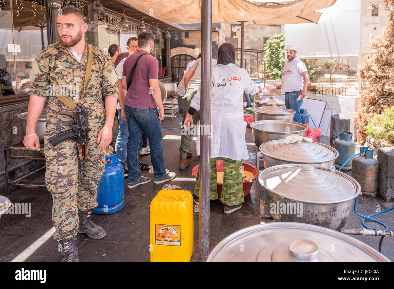 Ramadan charity hi-res stock photography and images - Alamy