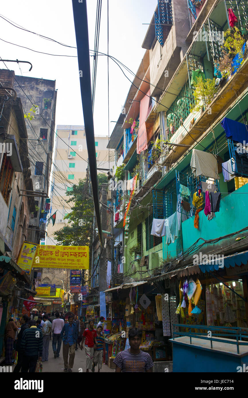 Busy shopping street in Dhaka, Bangladesh, Asia Stock Photo - Alamy