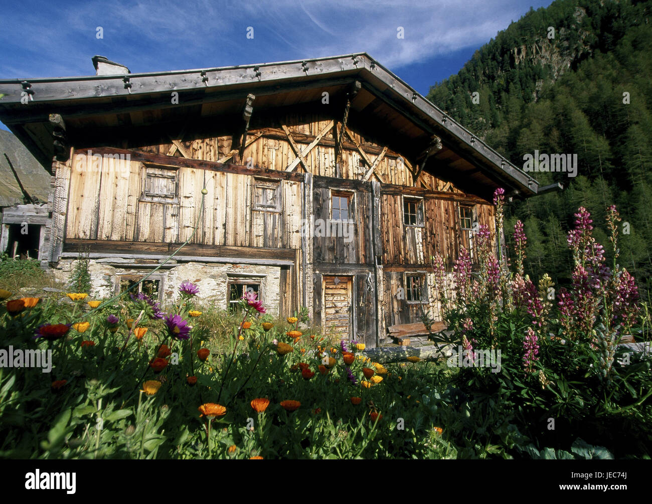 Alpine hut in the Pfossental, South Tirol, Italy, Europe, Central ...
