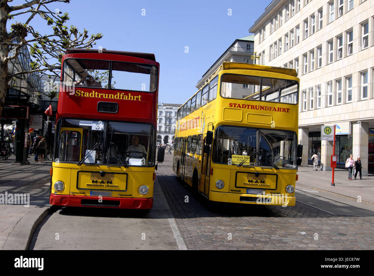 Germany, Hamburg, bus stop, sightseeing buses, North Germany, Hanseatic ...