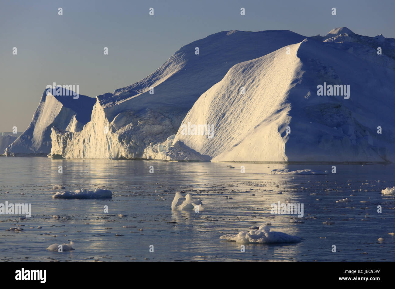 Greenland, Disco Bay, Ilulissat, fjord, icebergs, scarp, detail ...