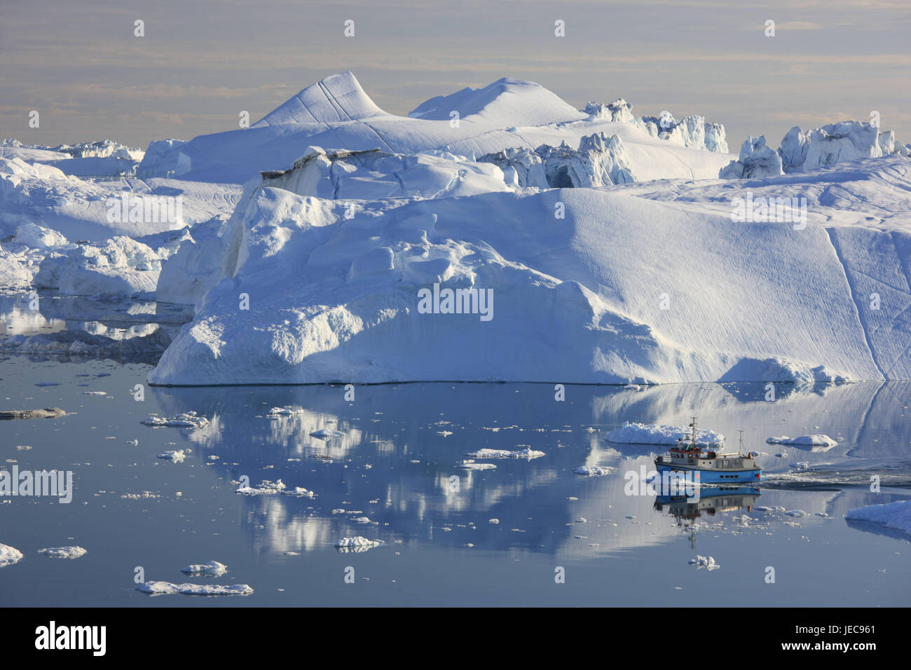 Greenland, Disco Bay, Ilulissat, fjord, icebergs, scarp, detail ...