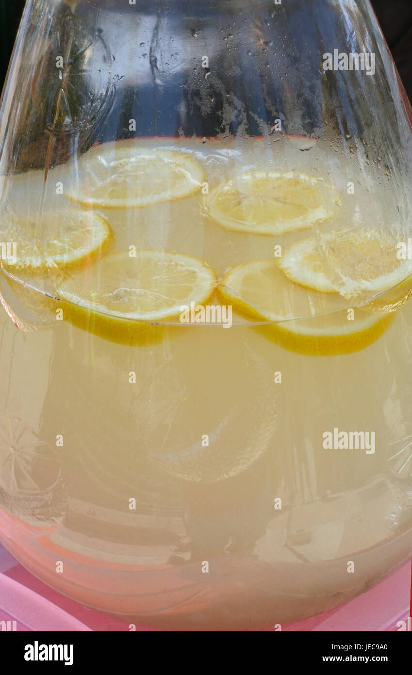 Lemonade pitcher lemon slices ice hi-res stock photography and images ...