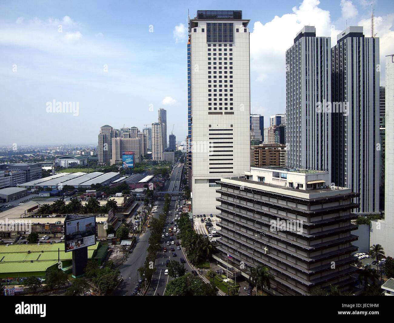 PASIG CITY, PHILIPPINES - JUNE 15, 2017: Residential and commercial ...