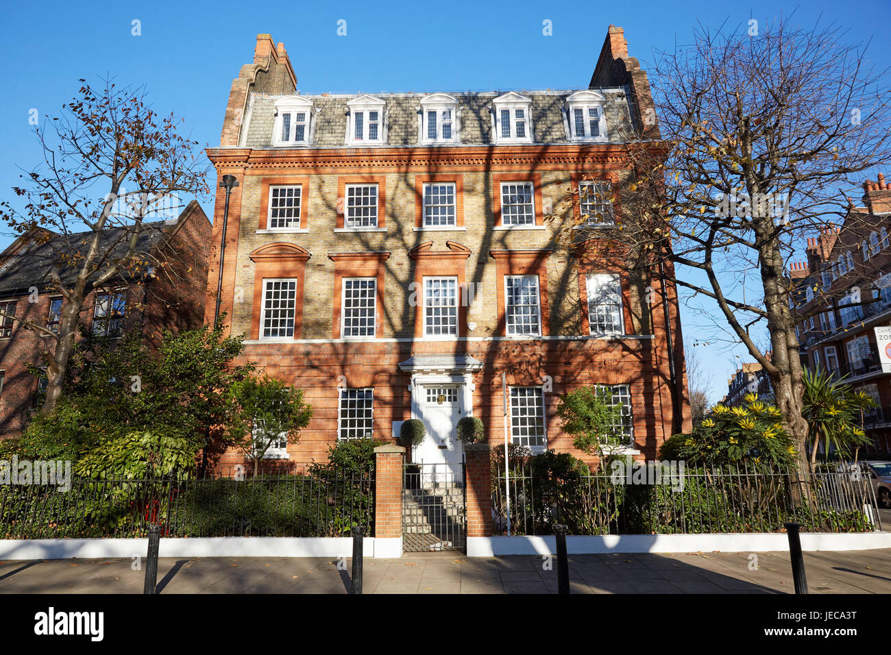 Ecole Francaise Jacques Prevert, London, UK Stock Photo - Alamy