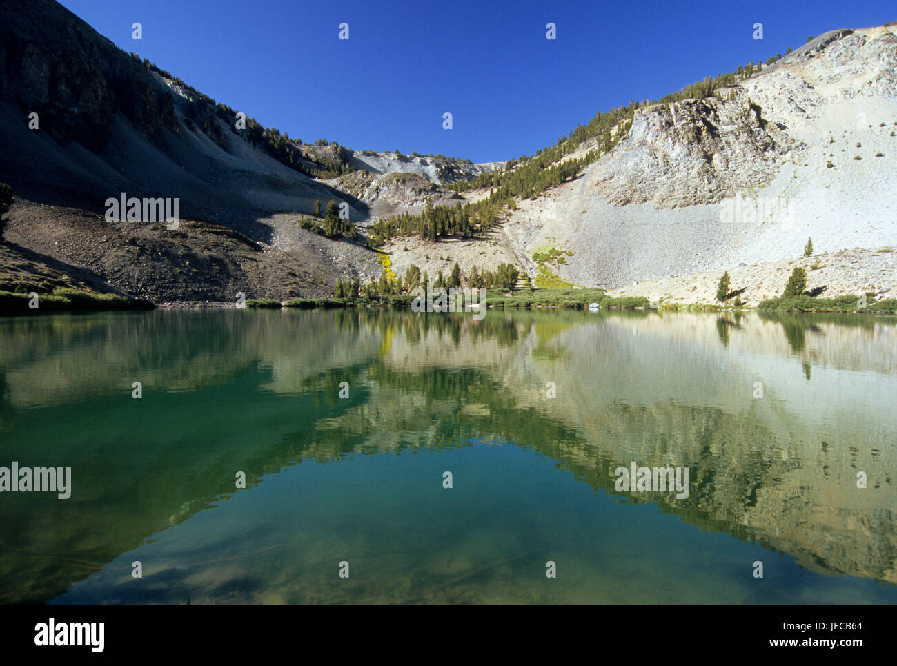 Emma Lake, Toiyabe National Forest, California Stock Photo - Alamy