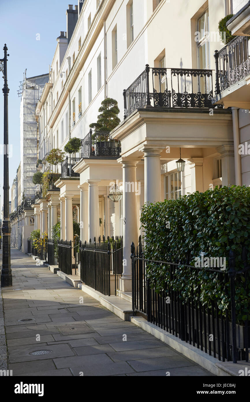 Chester Square London High Resolution Stock Photography and Images - Alamy