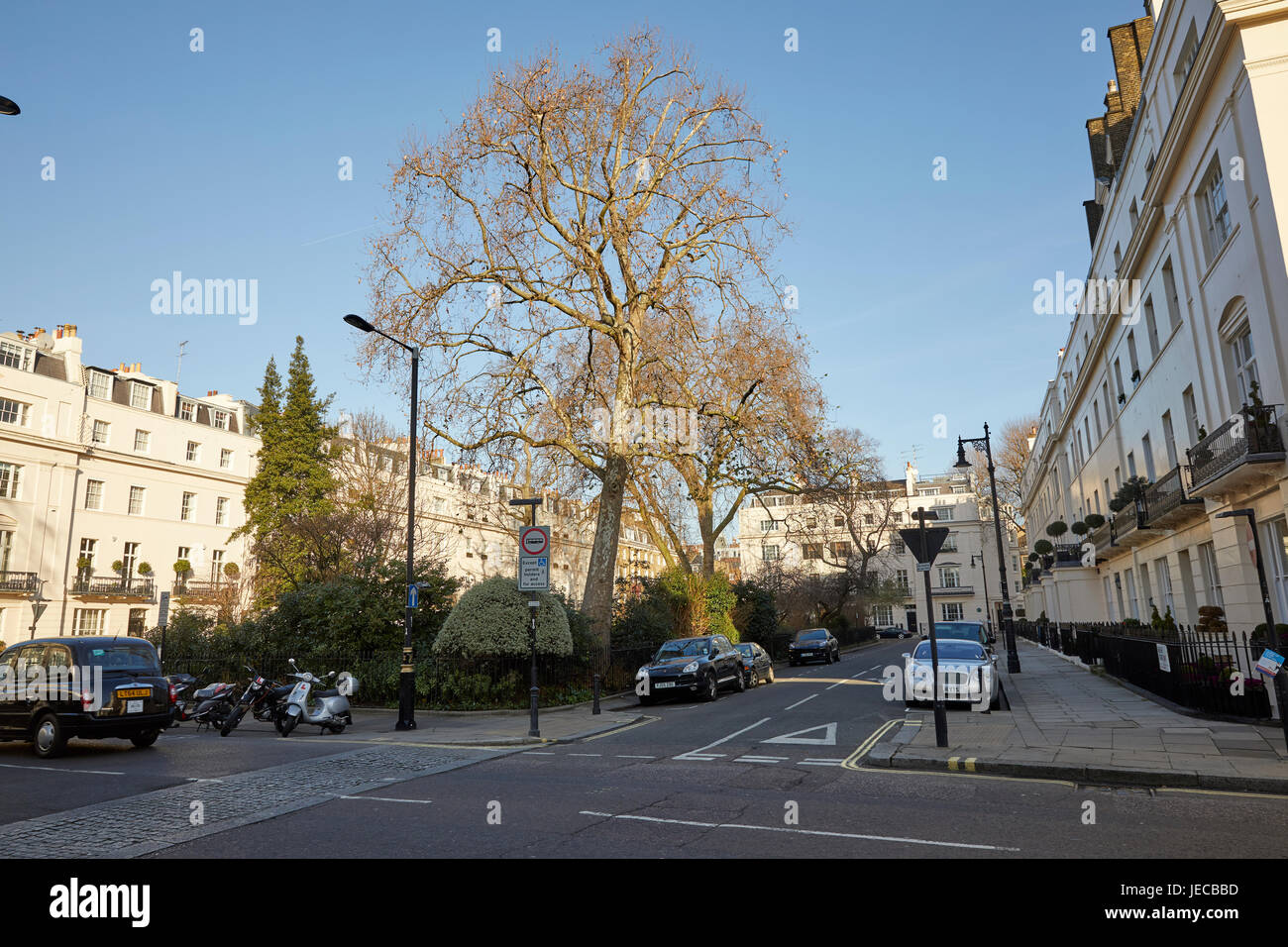 Chester square hi-res stock photography and images - Alamy