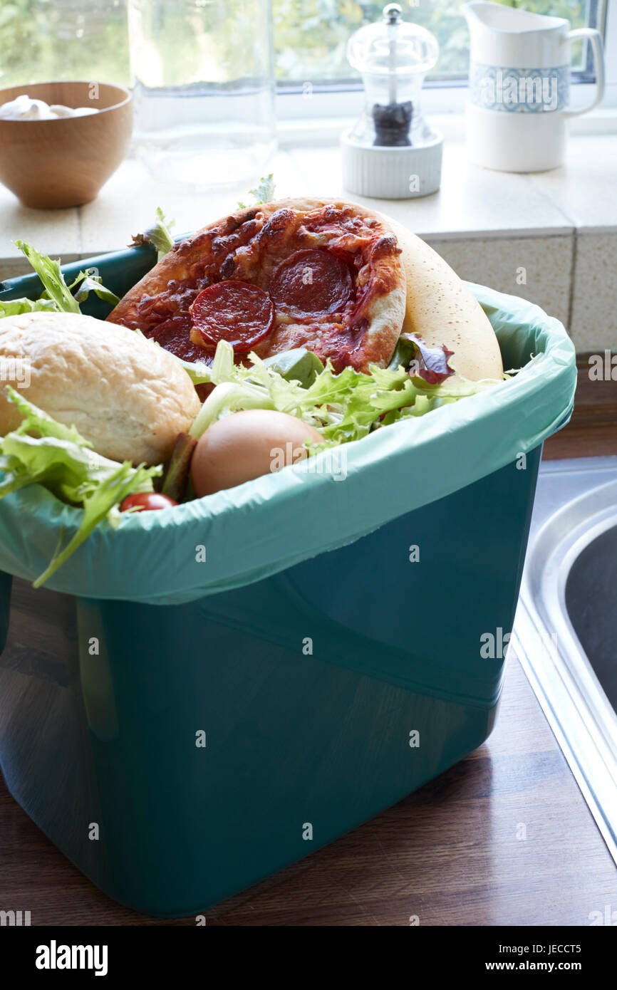 Fresh garbage hi-res stock photography and images - Alamy