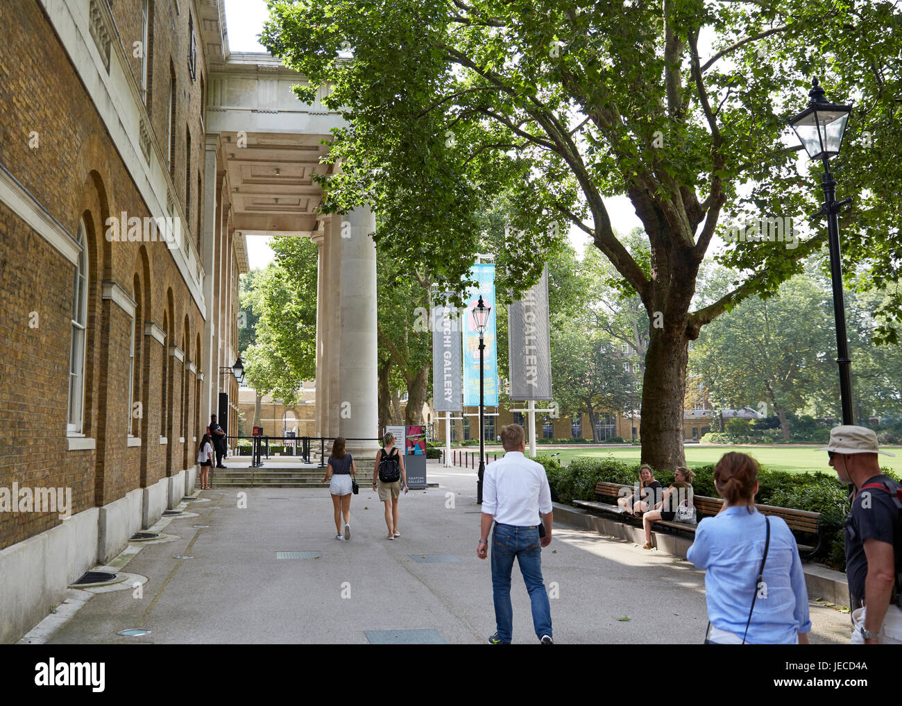 Saatchi Gallery, London, UK Stock Photo - Alamy