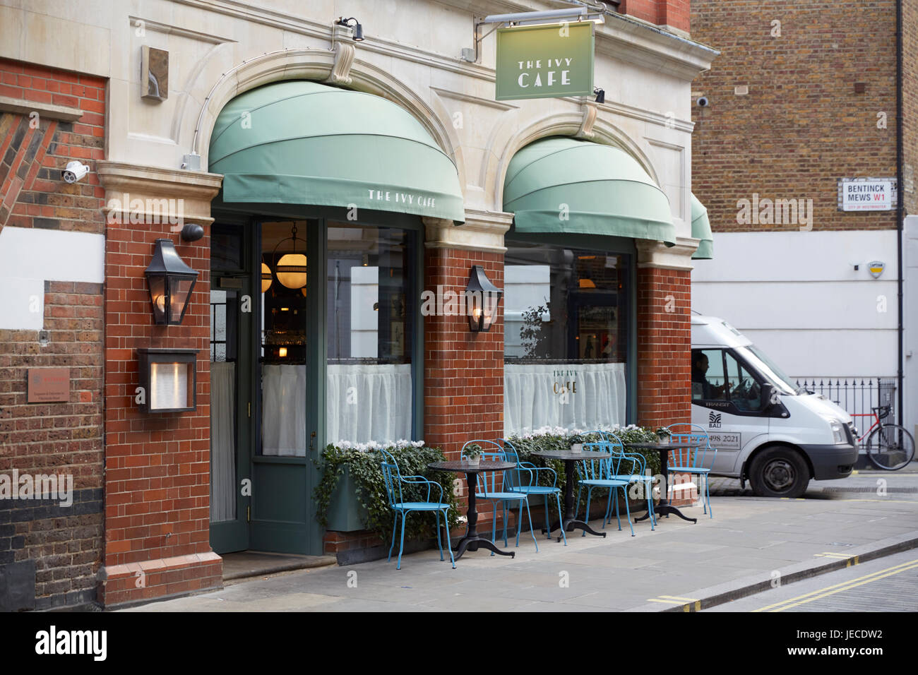 Ivy Cafe, London, UK Stock Photo - Alamy