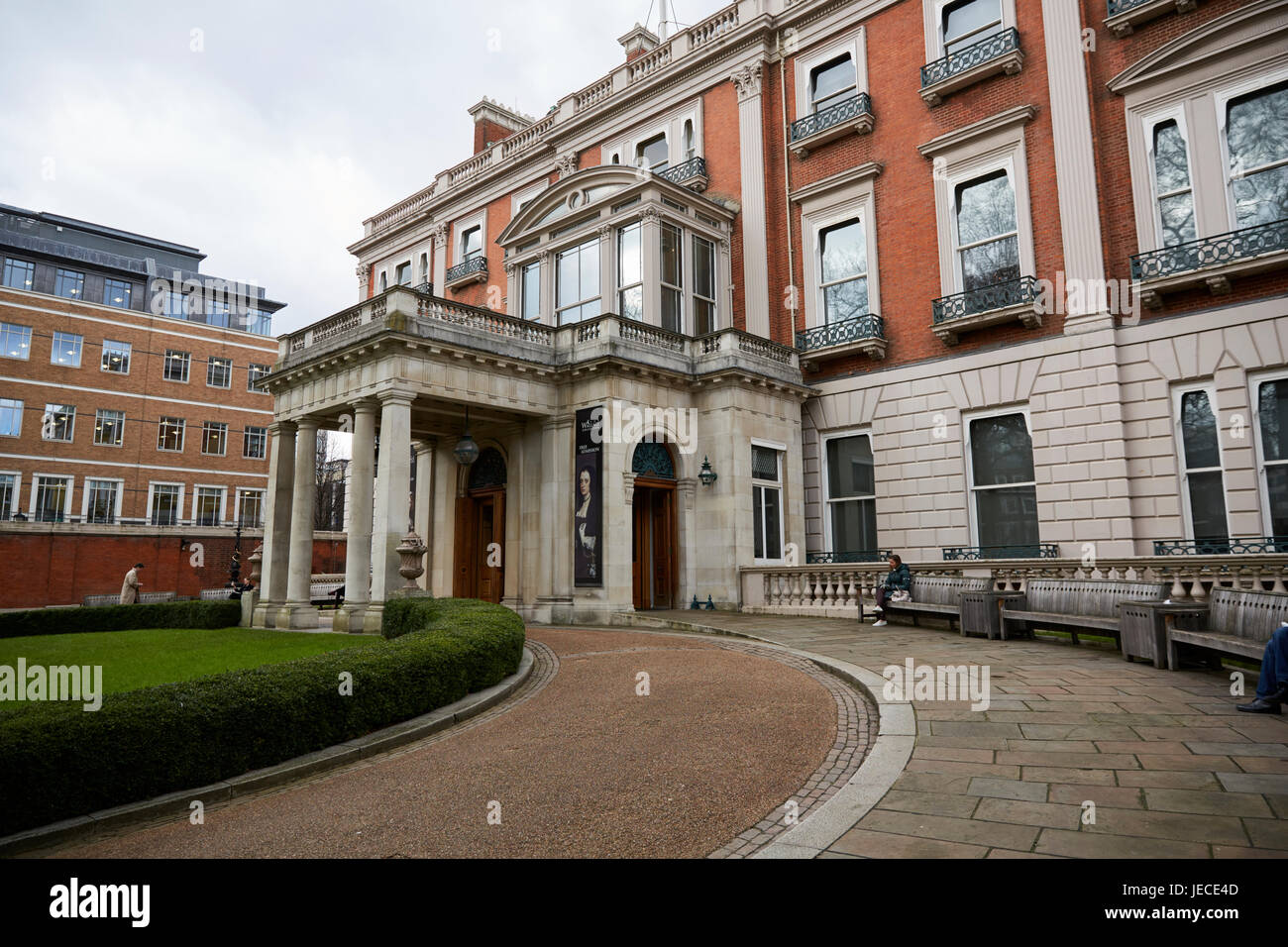 Manchester Square & The Wallace Collection, London, UK Stock Photo - Alamy