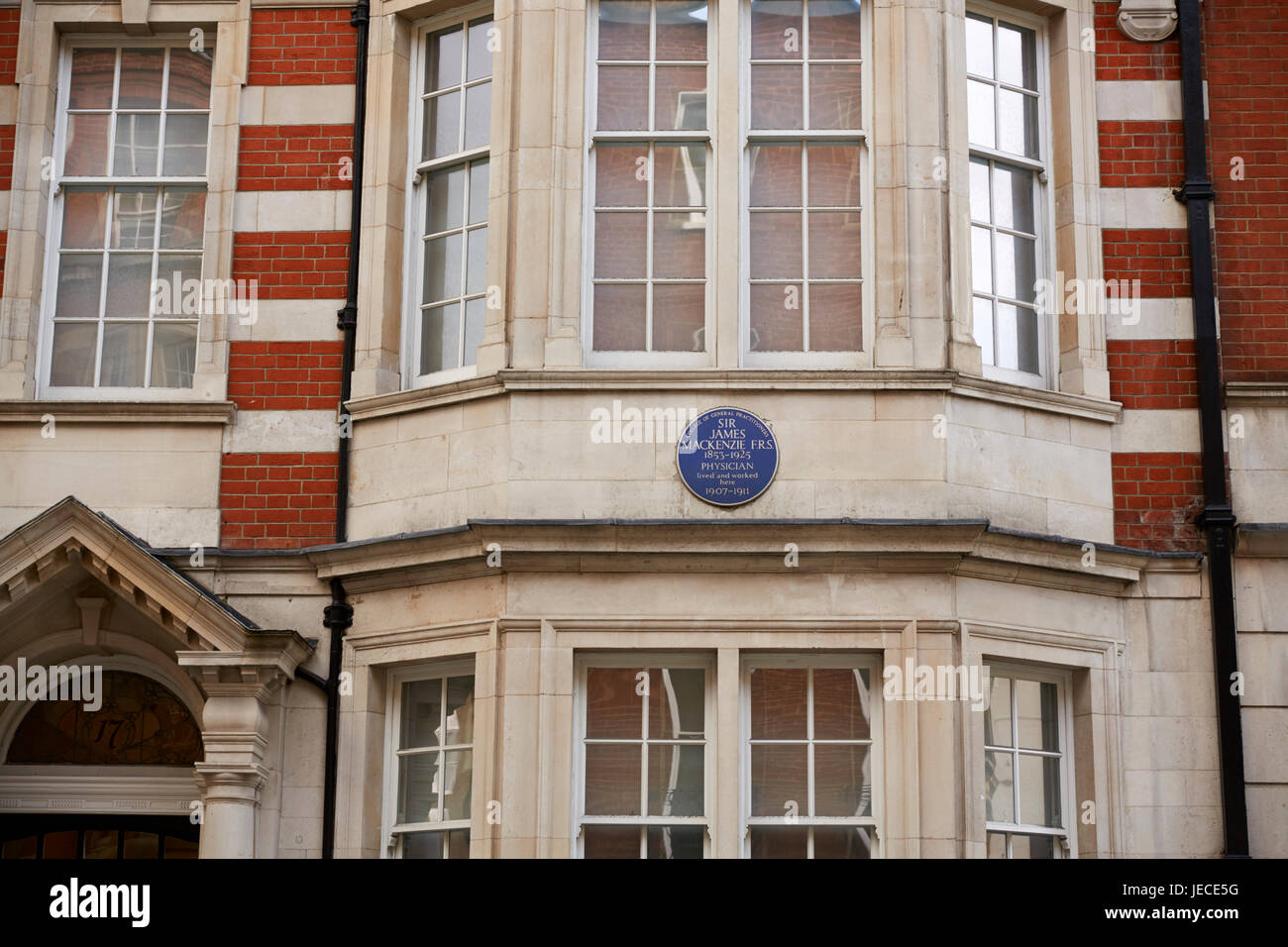 Highgate road sign hi-res stock photography and images - Alamy