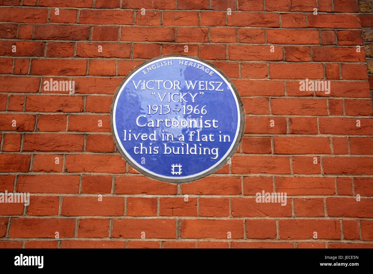 Highgate road sign hi-res stock photography and images - Alamy