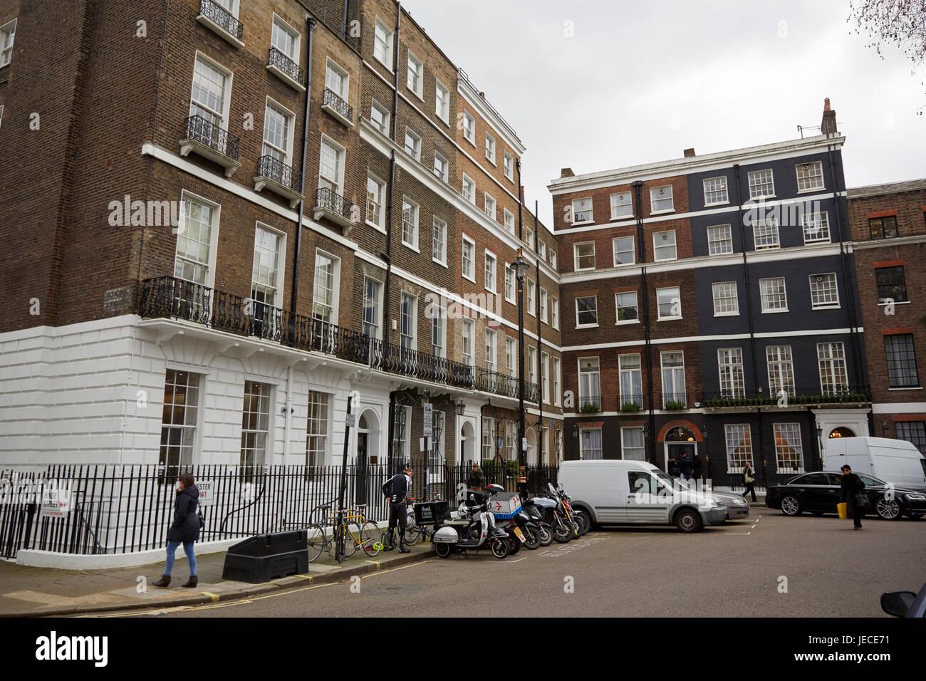 Manchester Square & The Wallace Collection, London, UK Stock Photo - Alamy