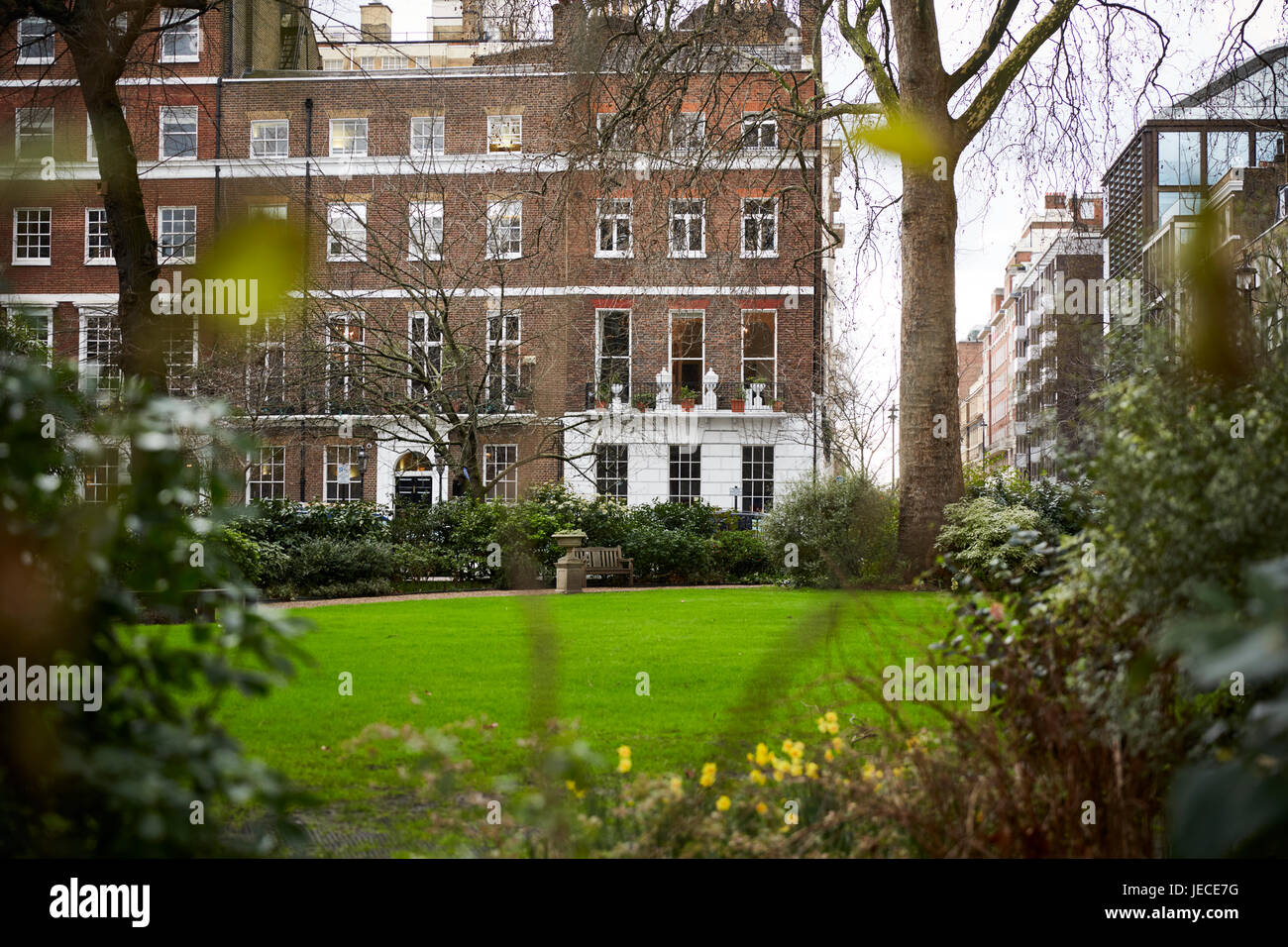 Manchester Square & The Wallace Collection, London, UK Stock Photo - Alamy