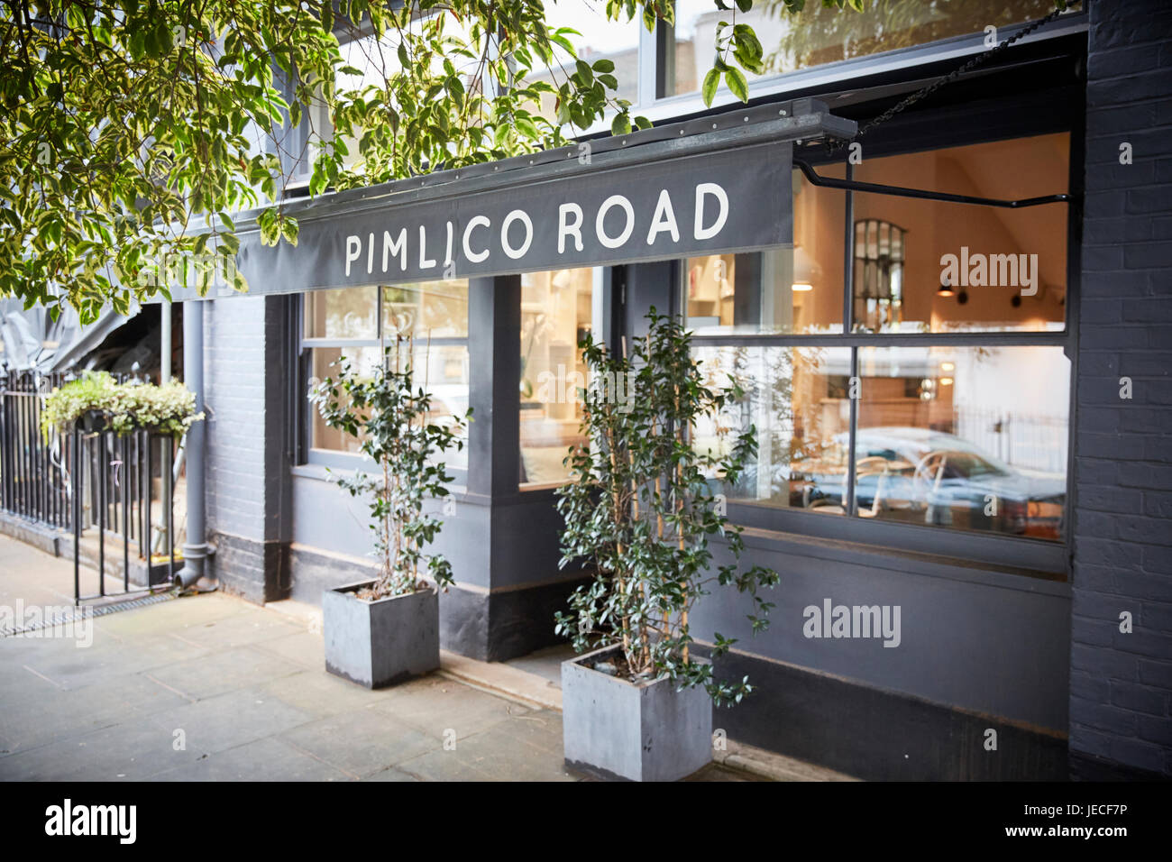 No 11 Pimlico Road, London, UK Stock Photo - Alamy