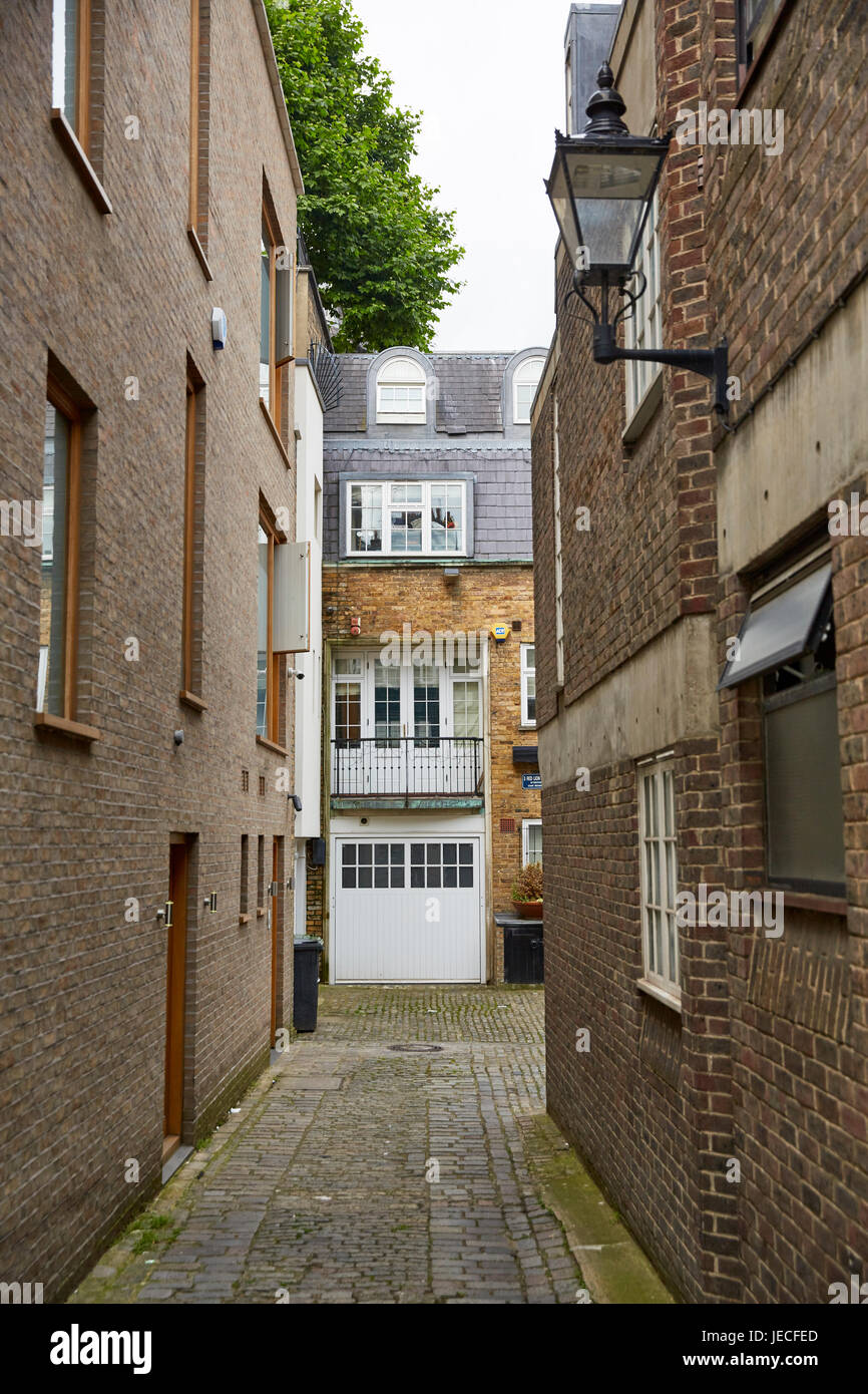 Red Lion Yard, London, UK Stock Photo - Alamy