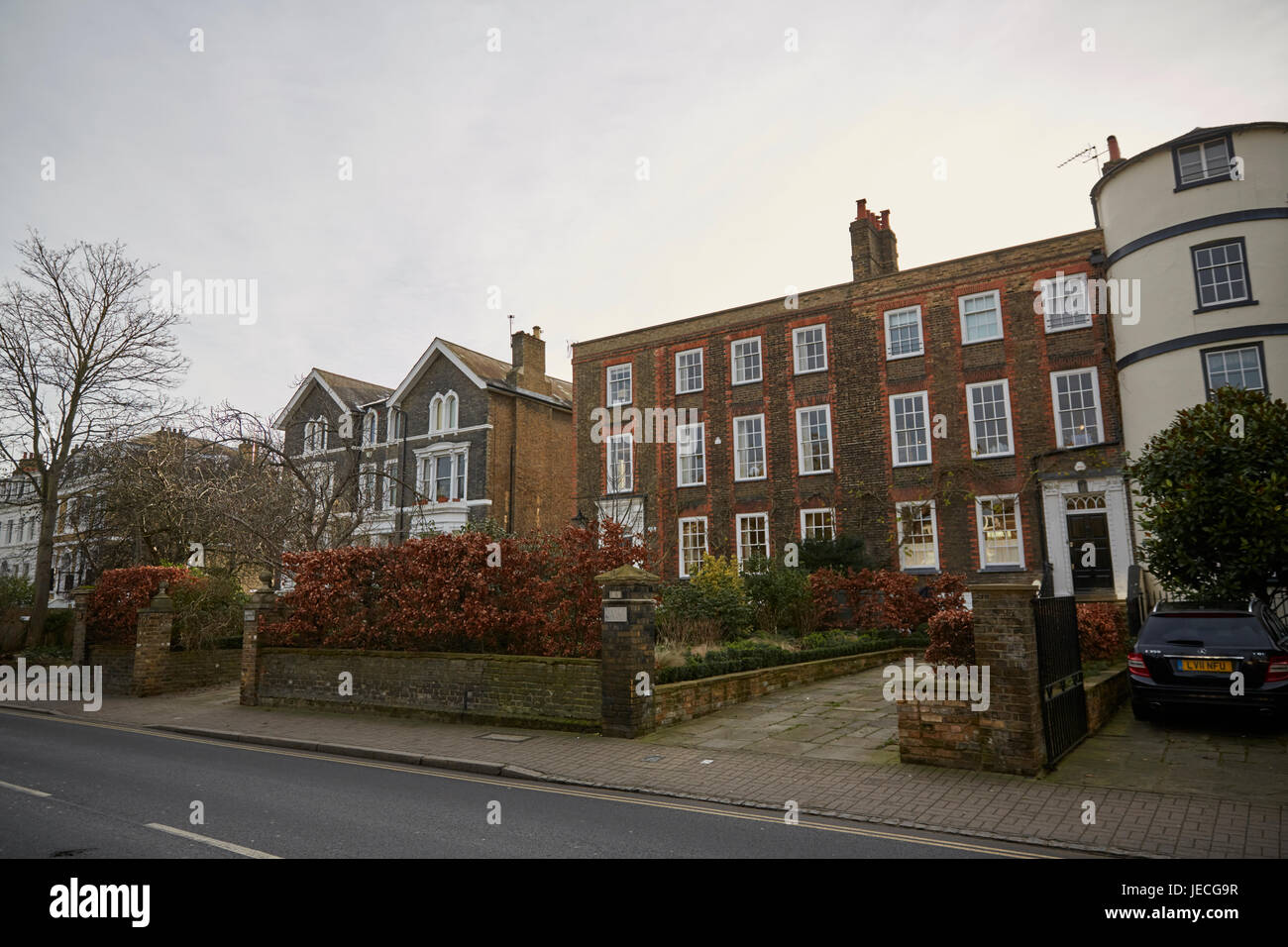 Sheen Road, London, UK Stock Photo - Alamy