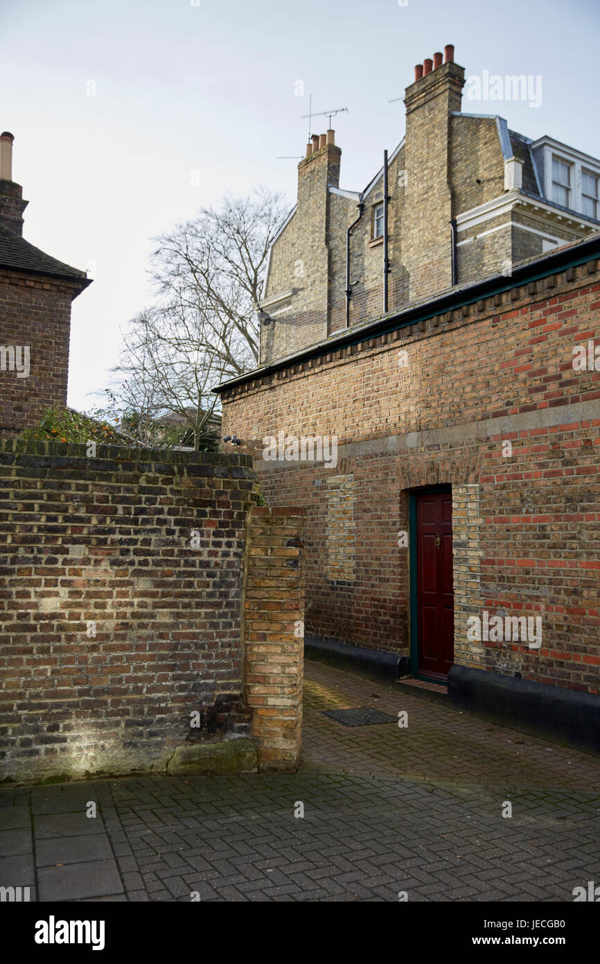 Sheen Road, London, UK Stock Photo - Alamy