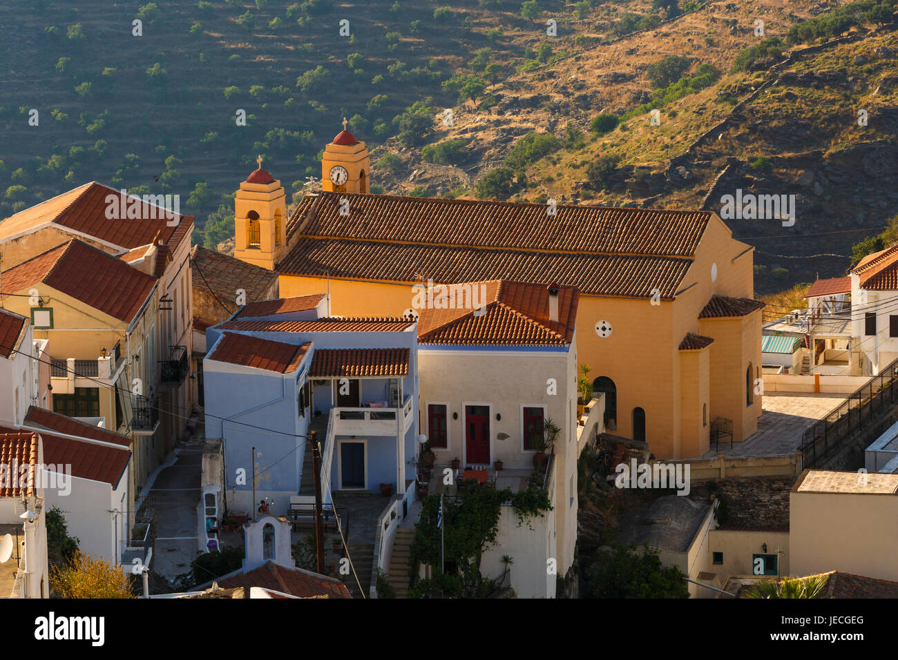 View of Ioulida village on Kea island in Greece Stock Photo - Alamy